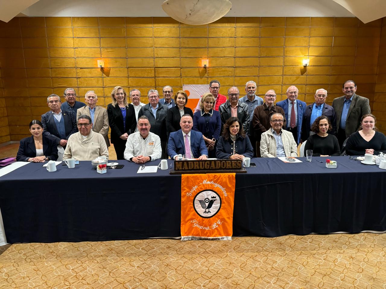 Miguel Ángel Badiola en El Grupo Madrugadores de Tijuana - Piolín News TV